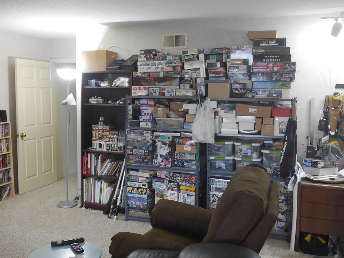 Show me your battle/workstation! : r/Gunpla