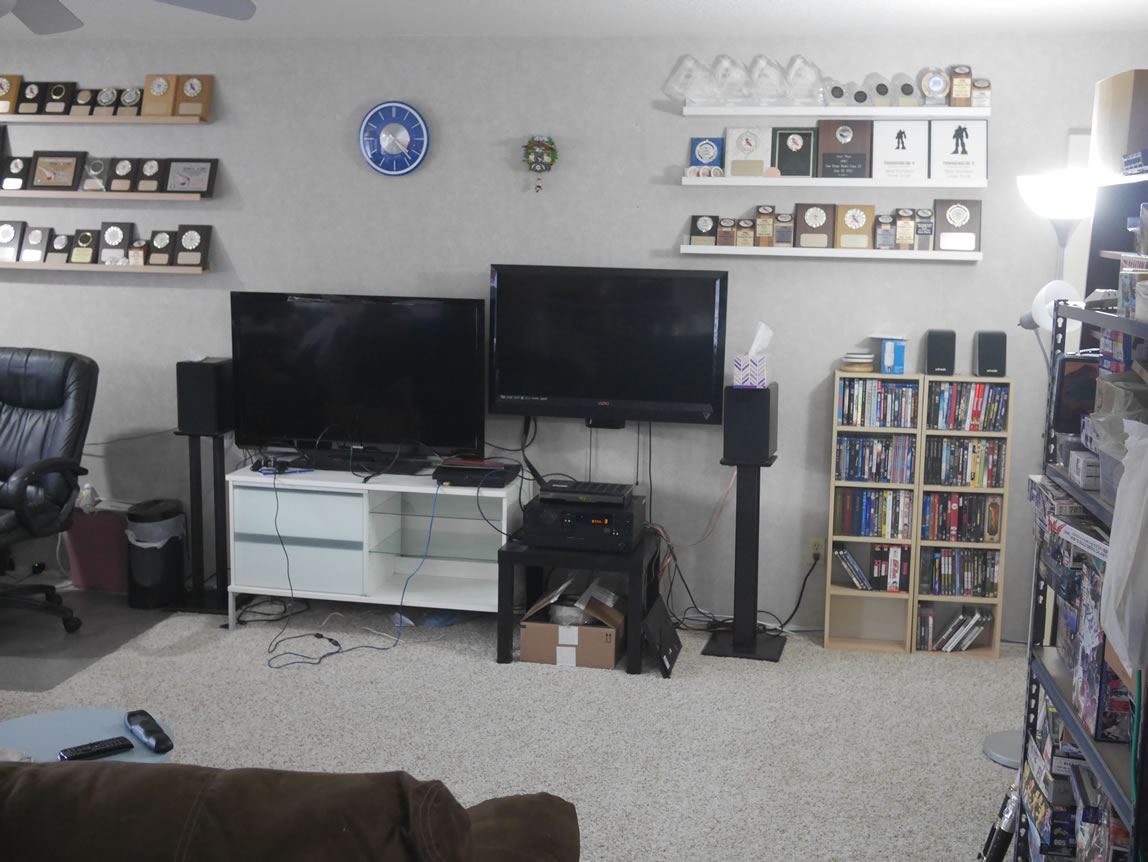 Show me your battle/workstation! : r/Gunpla